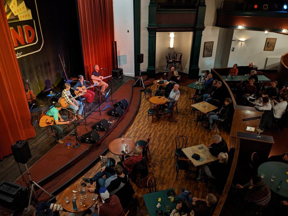 Songwriters in the Round - Northfield | Scene | southernminn.com