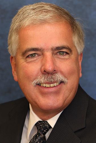 HomeTown Bank CEO to retire, Grabow to take helm | Local | southernminn.com