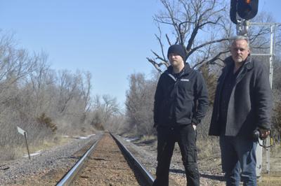 Psychic, paranormal investigator investigates local Lantern Man legend ...