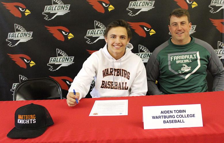 Aiden Tobin signs letter to play at Wartburg | Sports | southernminn.com