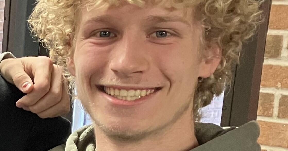 Feig breaks pole vault record as the Raiders battle in Tom Lieb ...