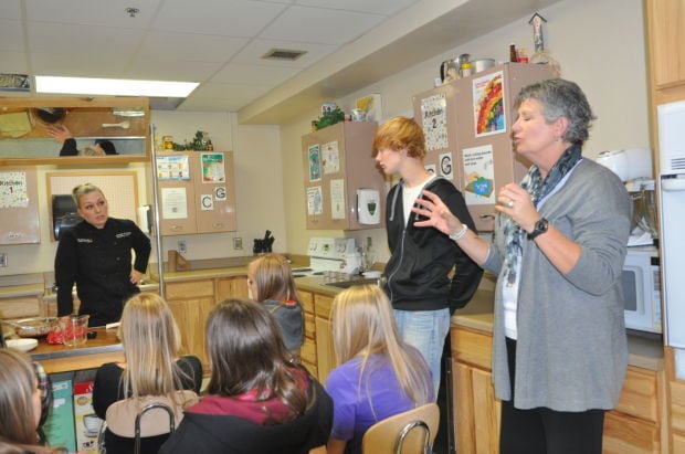 Former Janesville-Waldorf-Pemberton grad teaches students how to make a ...