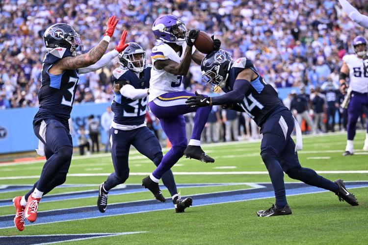 Sam Darnold leads Vikings to 3rd straight win, beating Titans 23-13 | State | southernminn.com