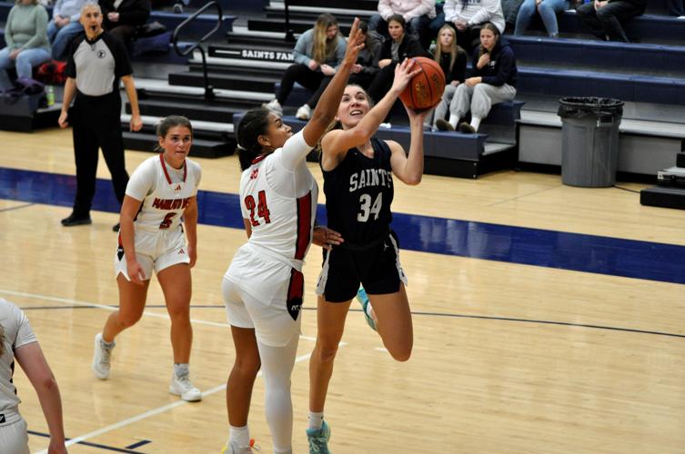 Saints hold off late comeback attempt from Scarlets in home victory ...