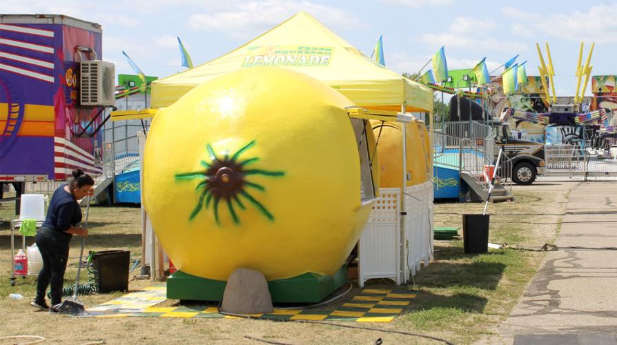 PHOTOS: Rice County Fair setup | Community | southernminn.com