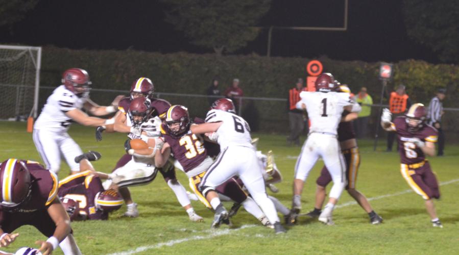 Kaiser scores 4 TDs, as Raiders shut out Trojans | Sports ...