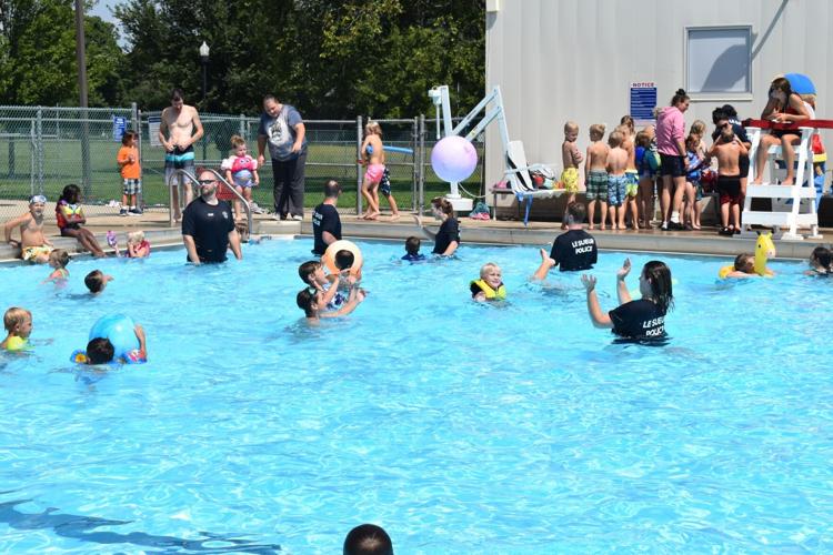 Le Sueur Police join community for Pool Patrol | News | southernminn.com