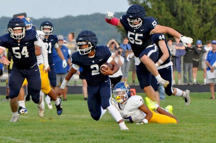 Saints continue Homecoming festivities with blowout victory over Belle ...