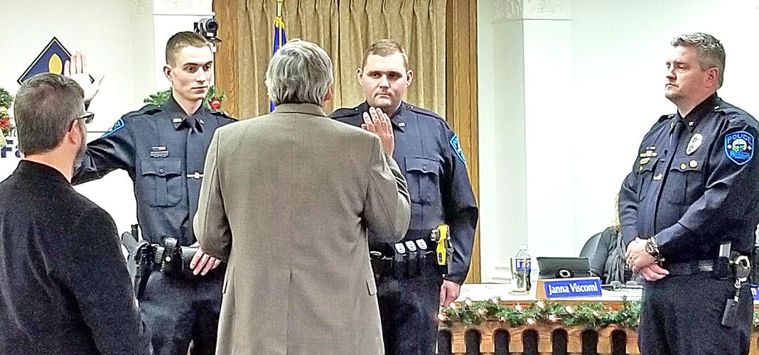 Officers Angle and Borash sworn in | Community | southernminn.com
