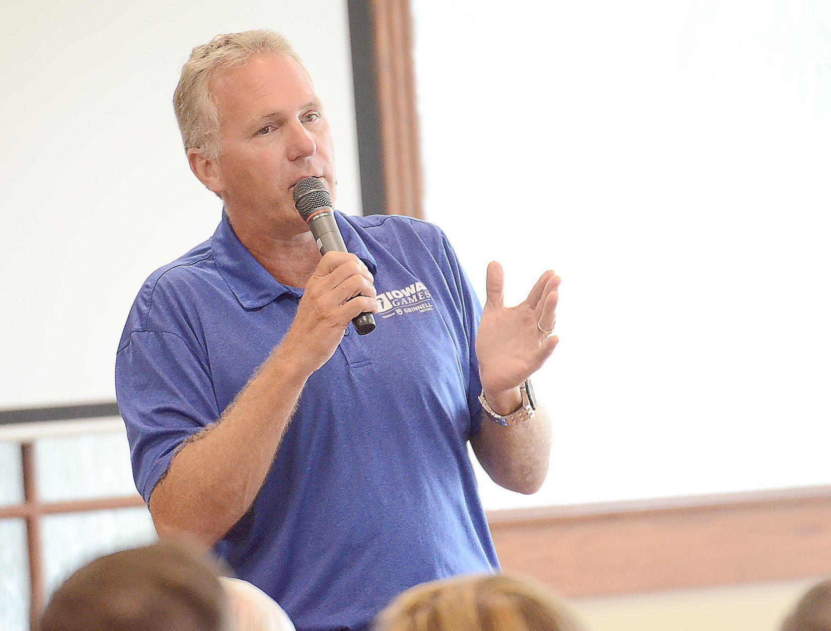 THE LONG STORY: Former Iowa QB, Chuck Long, shares stories, lessons ...