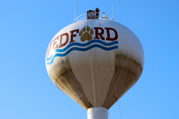 Medford water tower receives much-need power washing | News ...