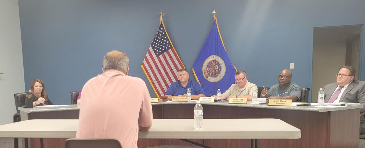 County jail admin, interim police chief both in negotiations for Le ...