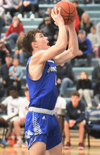 Dominant 1st half leads Huskies to blowout victory over Albert Lea ...