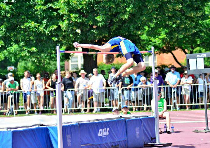 Personal record for Bluejays' Carter brings state silver medal | Sports ...