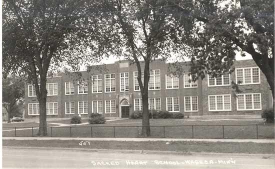Committee of one will ensure Waseca holds Half-Way to the All-School ...