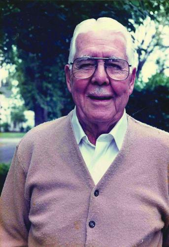 TODD HALE: Dr. Dewey's spruce tree was a holiday delight in Owatonna ...
