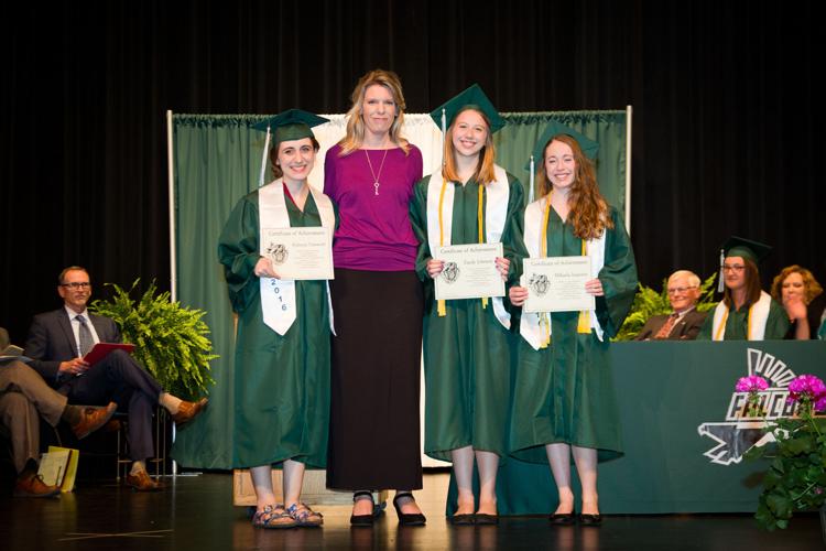 Community dishes out $175,000 in scholarships to Faribault students ...