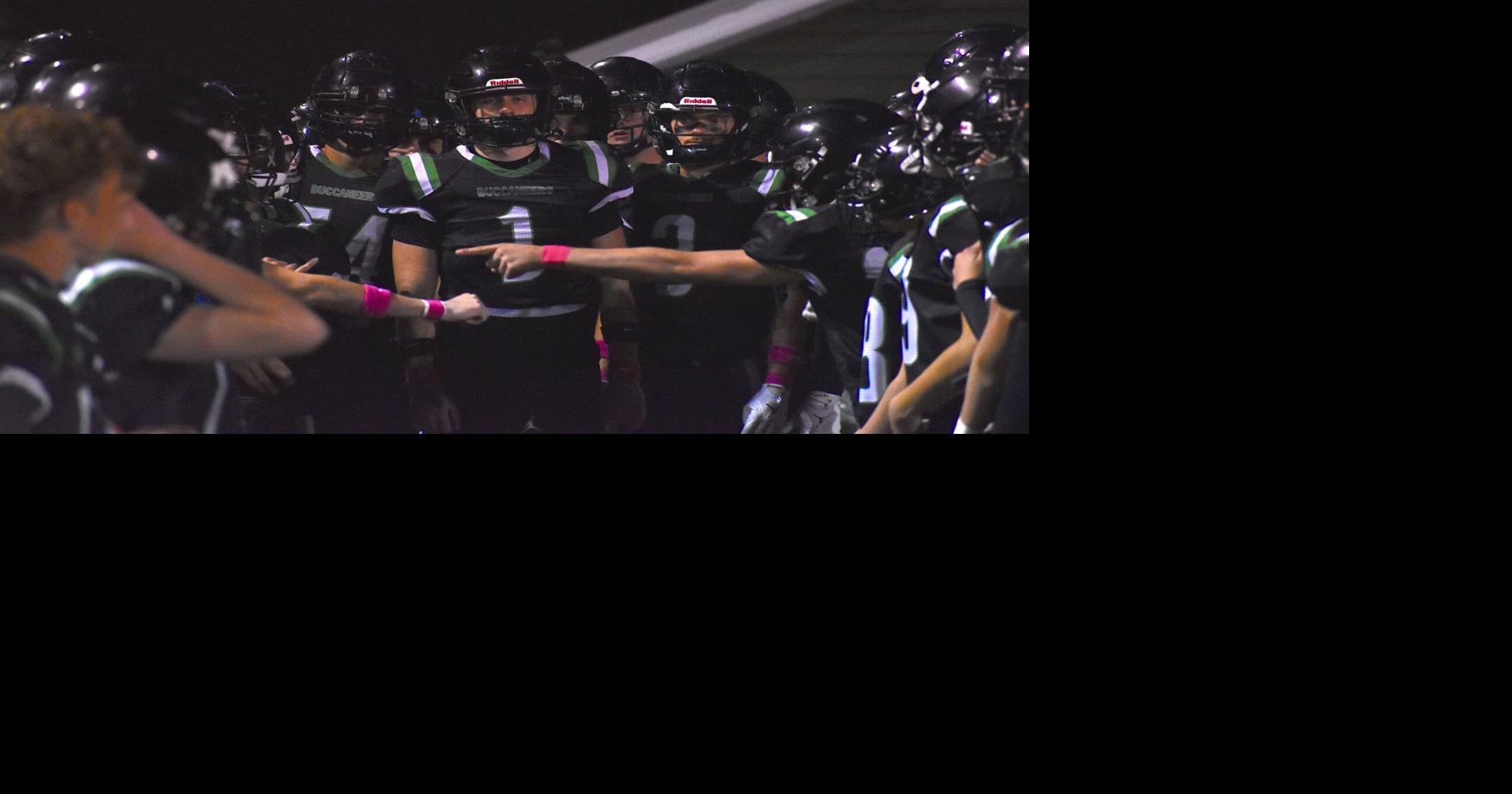 Perfect: Buccaneers blow past Blue Earth Area to cap off undefeated ...