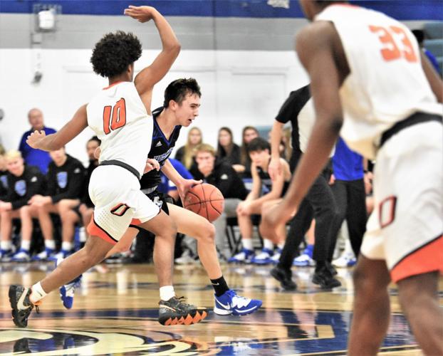 BIRDS FLY AWAY: Despite Huskies' best effort, Orioles escape Owatonna ...