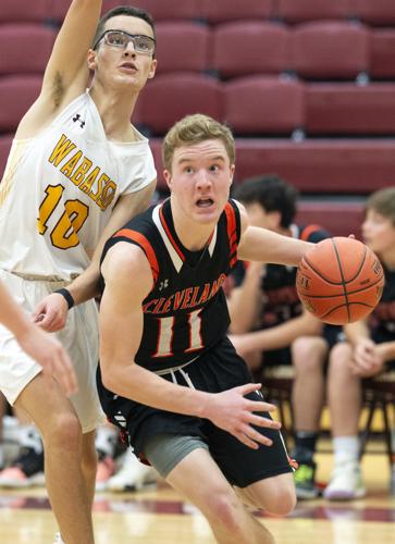 Clipper boys let Wabasso slip by in season opener | Sports ...
