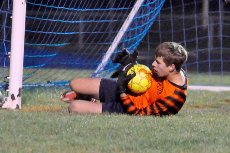 FALL SPORTS GUIDE: St. Peter Boys Soccer | Sports | southernminn.com