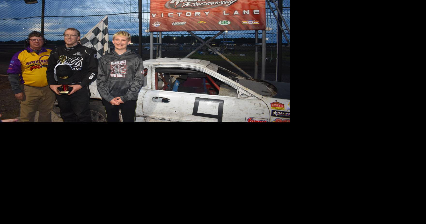 Wet conditions lead to messy performances at Arlington Raceway | Sports ...