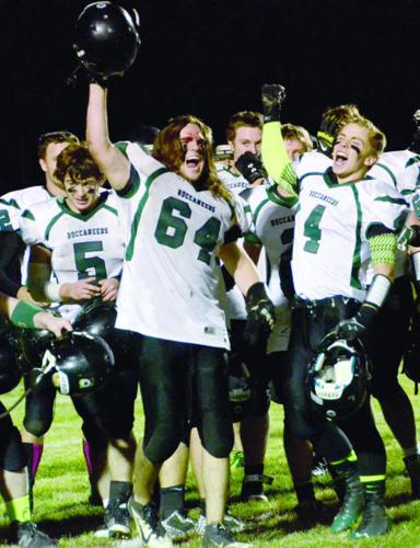 Second-half surge pushes Waterville-Elysian-Morristown football over ...