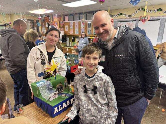 Lincoln 4th graders present 'state float' projects | Community ...