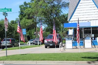 Patriotism flies up the flagpole, as Northfield prepares for Fourth of ...