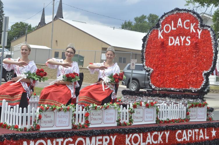 Le Center Fire parties with the community for 125th anniversary | News ...