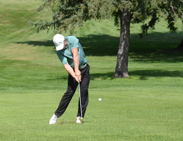 Dickey leads through day one at Faribault Golf Club championship ...