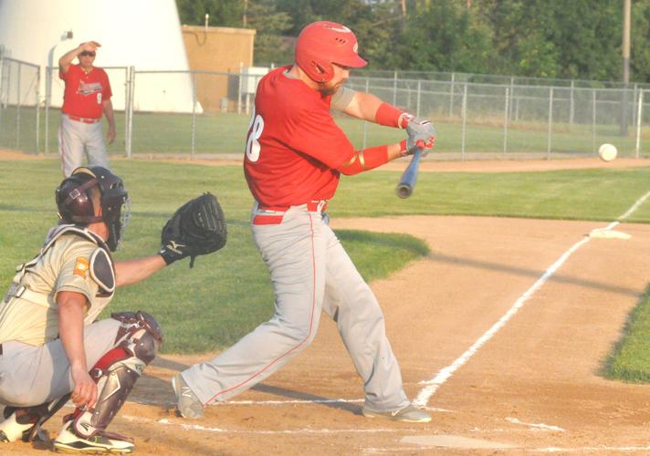 Braves defeat Alers in a tight game | Sports | southernminn.com