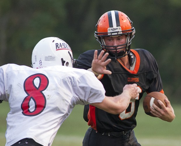 Cleveland football team runs over Fulda 34-14 | Sports | southernminn.com