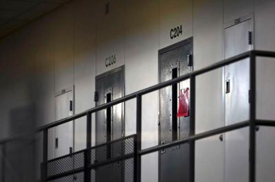 Nearly 1/4 of St. Cloud prisoners have COVID-19, MCF-Faribault cases ...