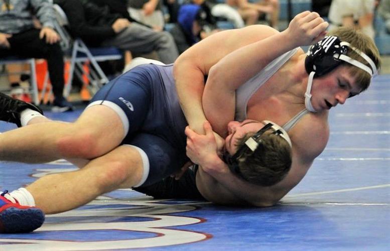 St. Peter earns 10 medals in placing 5th at Bluejacket Invite | Sports ...