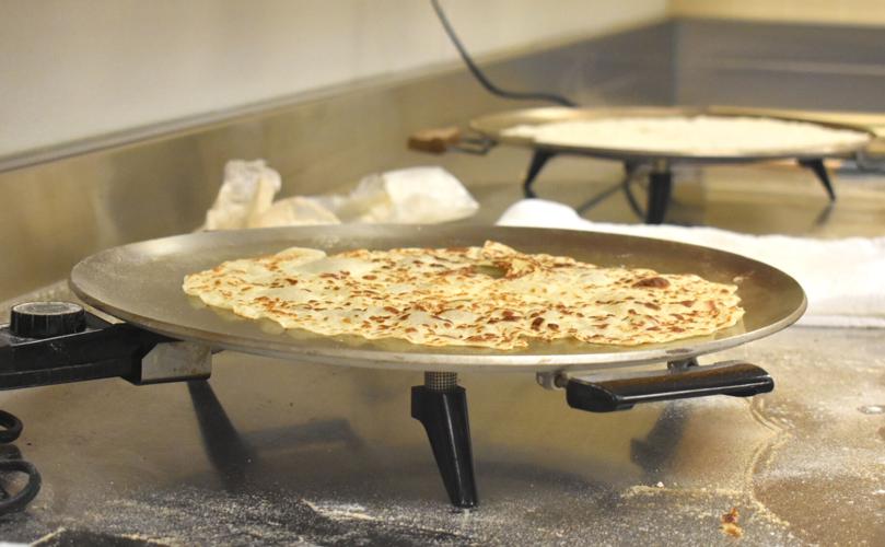 PHOTOS: Lefse-making tradition continues at First English Lutheran ...