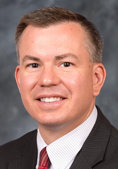 Dan Scheffler replaces longtime Frandsen Bank & Trust Dundas president ...