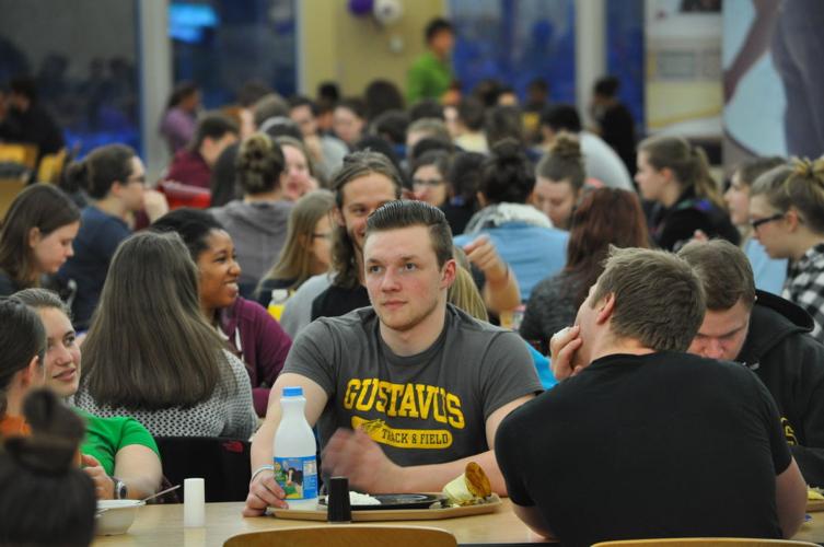 Student loan debt frustrates students, prompts lawmakers to pitch ...