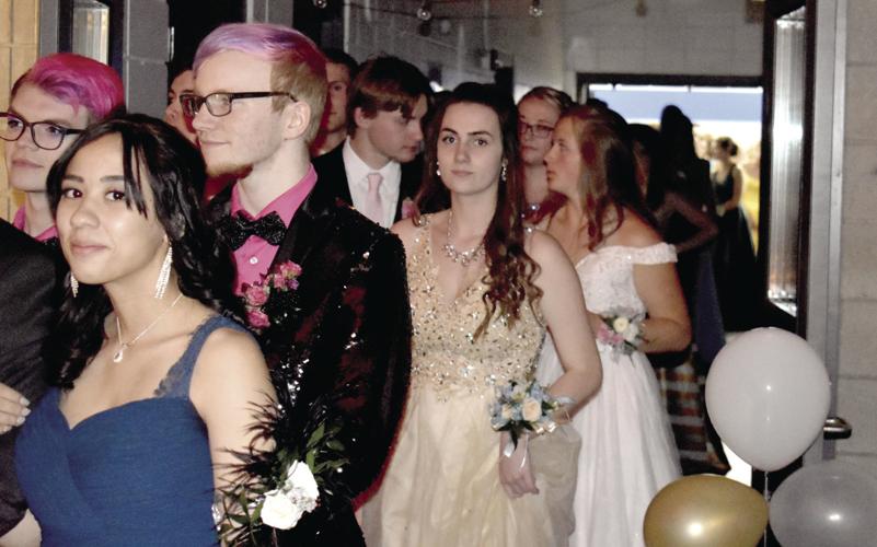 Four Seasons transformed into 'Golden Garden' for OHS prom | News ...
