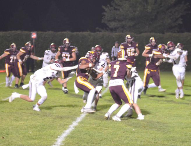 Kaiser scores 4 TDs, as Raiders shut out Trojans | Sports ...