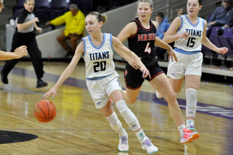 Titans fall to Panthers in Section 2AA semifinal showdown | Sports ...