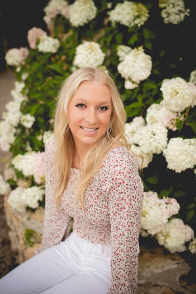 Ellie Suzanne Hunt | Virtual Graduations | southernminn.com