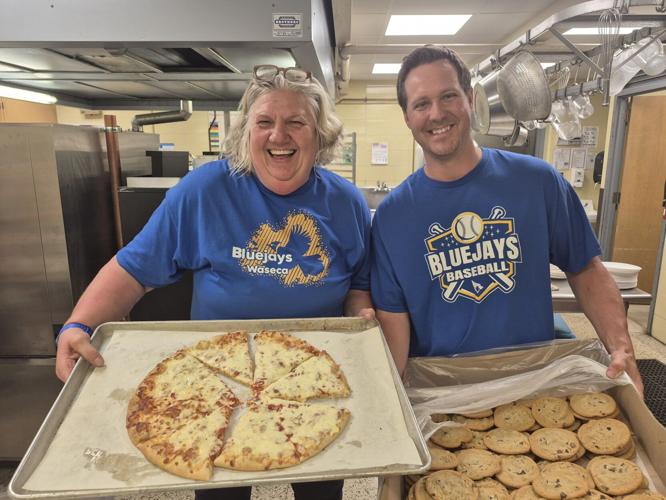 PHOTOS: Hundreds attend Family Literacy Night at Hartley Elementary ...