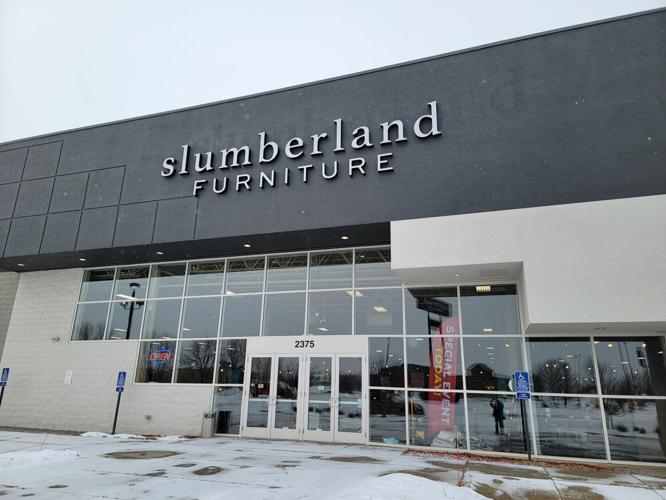 Slumberland makes Green Room donation to LTO | Community | southernminn.com