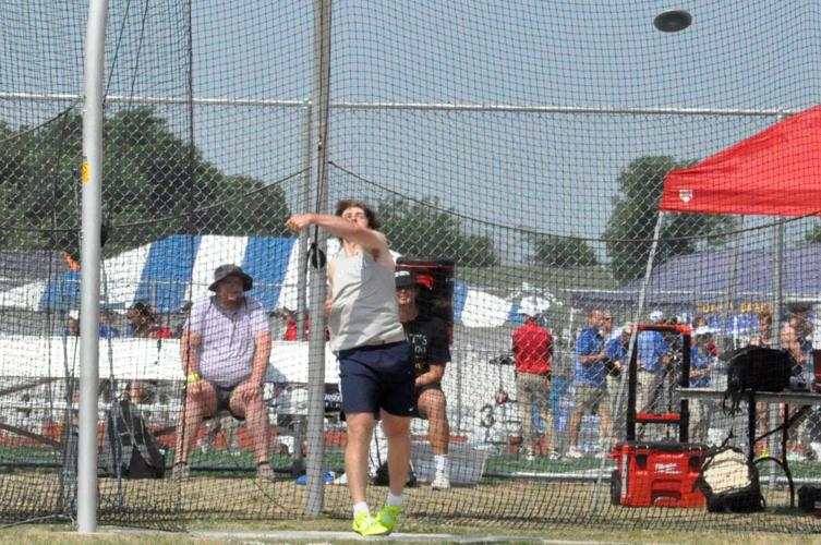 Quartet of Saints track and field athletes shine at Hamline Elite Meet ...