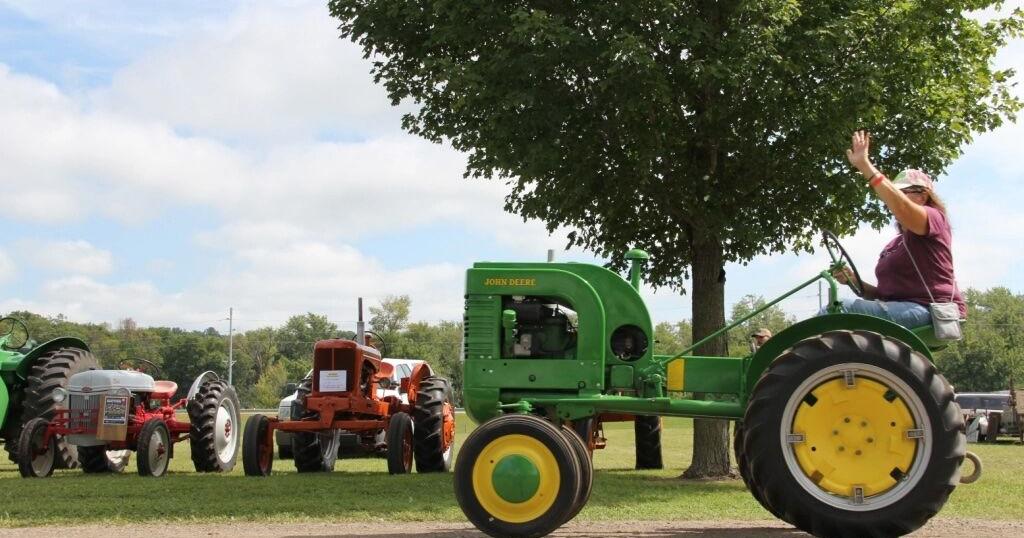 Rice County Farm Show photographs, images hark back in time ...