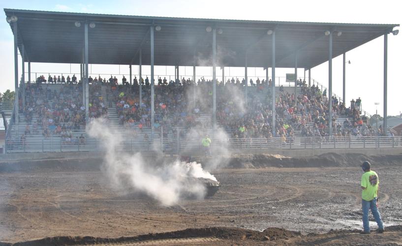 'Redneck paradise' draws massive crowd to fairgrounds | News ...