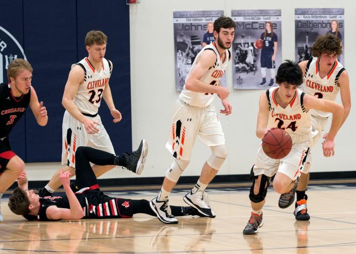 Mayer Lutheran ends season, era for Clipper boys | Sports ...