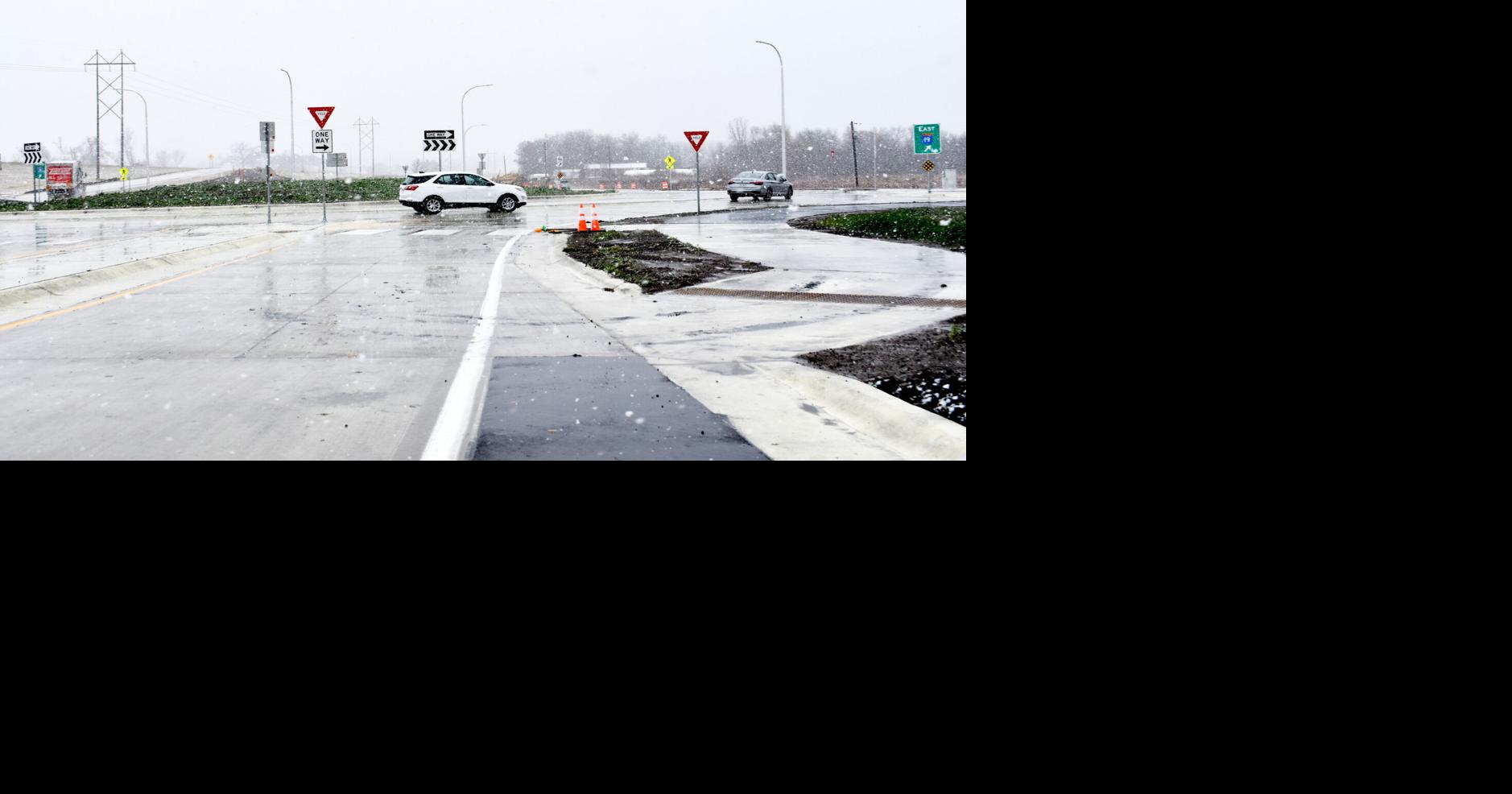6-leg roundabout at Hwy 19, I-35 open; expect minor delays periodically ...