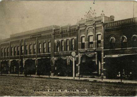 Nutter Clothing Co. celebrates 100th anniversary | News | southernminn.com